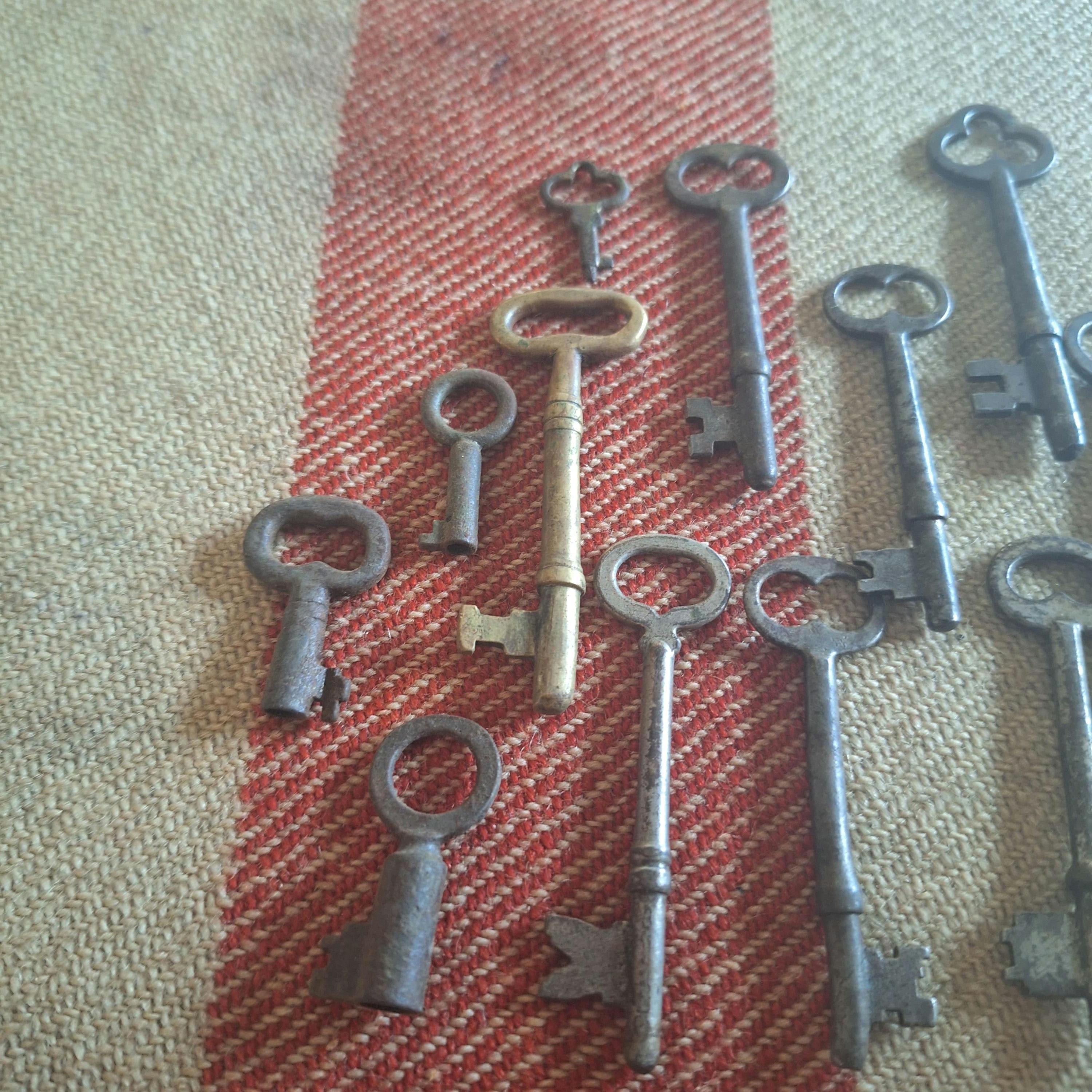 Authentic Real Vintage Metal Skelton Key Lot of 18 Pin Key Barrel Key ...