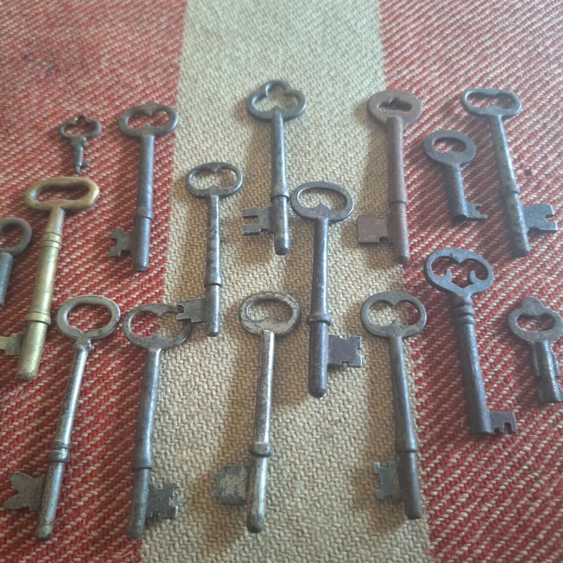 Authentic Real Vintage Metal Skelton Key Lot of 18 Pin Key Barrel Key ...