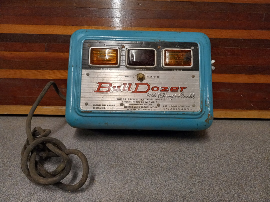 Vintage Bulldozer Electric Fence Controller Model 4306B Weed Champion ...