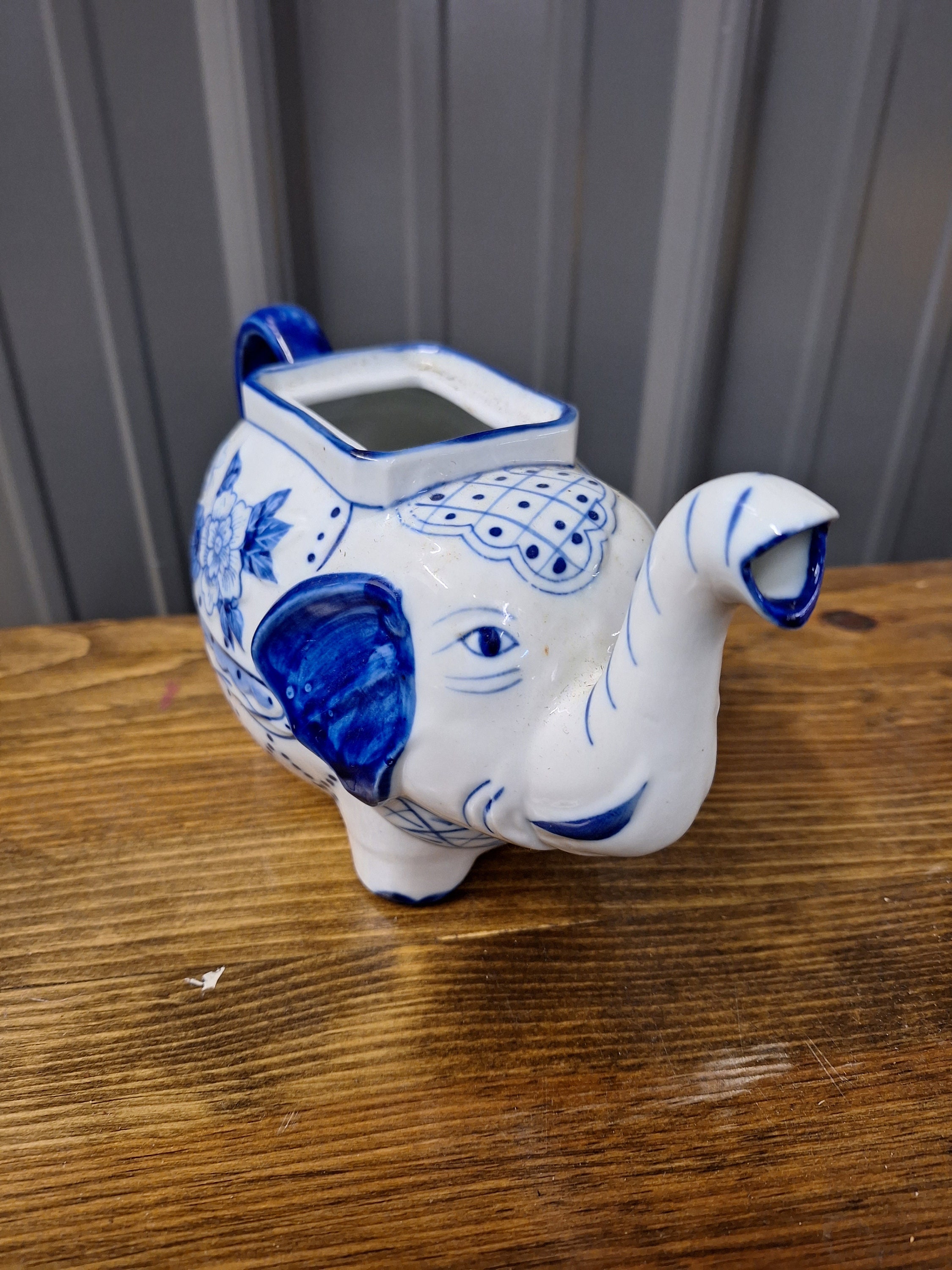 Vintage Blue and White Porcelain Elephant Teapot Oriental Thailand ...