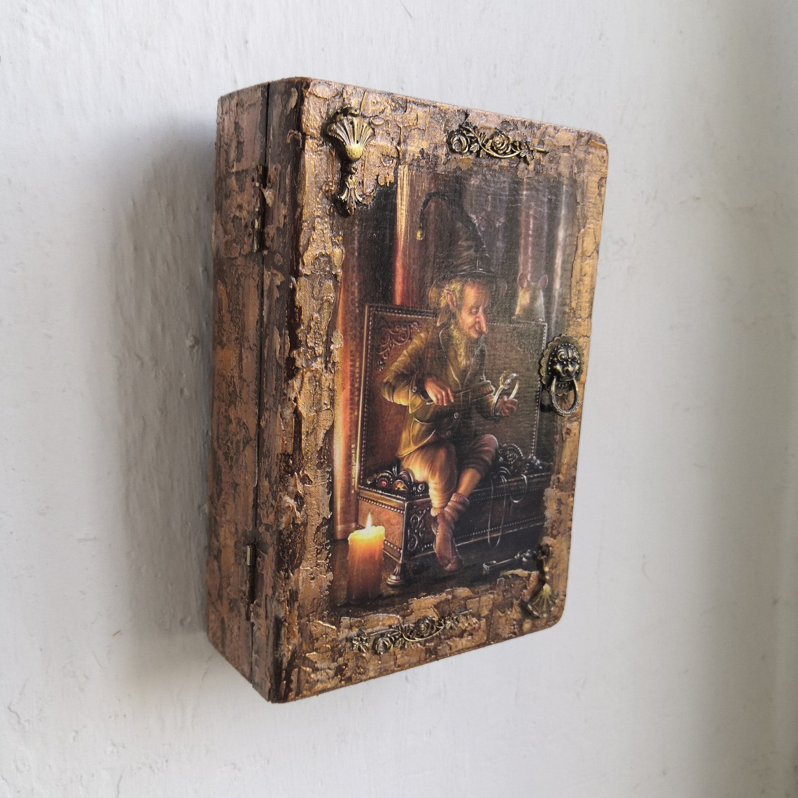 Antique key holder Wooden book store key holder Vintage key | Etsy