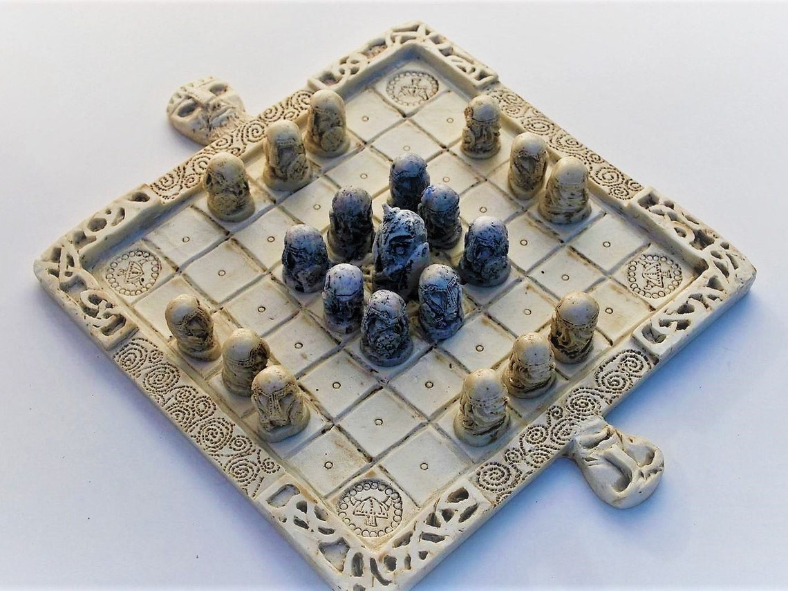 Celtic Chess Set (aka. Fidchell) - Etsy