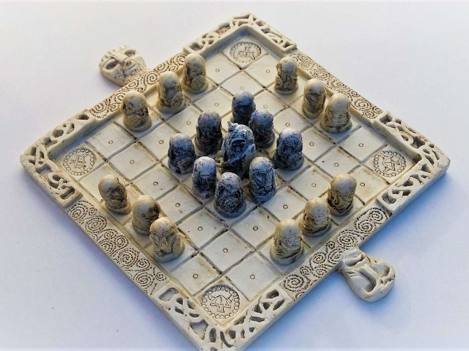Celtic Chess Set aka. Fidchell - Etsy Israel