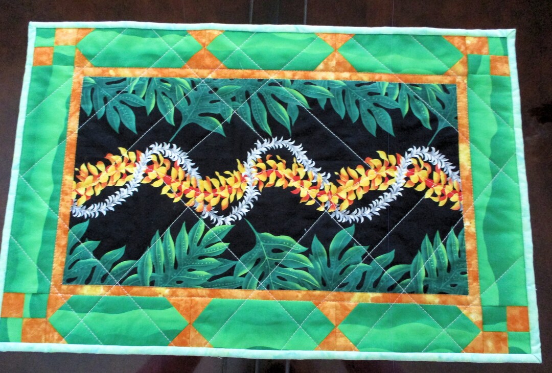 Small Table Topper, Handmade Table Topper - Etsy