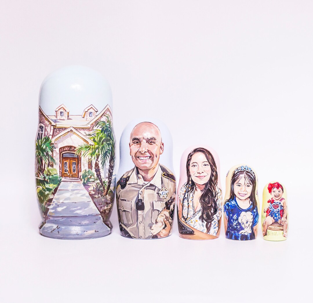Custom Family Portrait Nesting Dolls: Hand-painted Wooden Matryoshka - Etsy