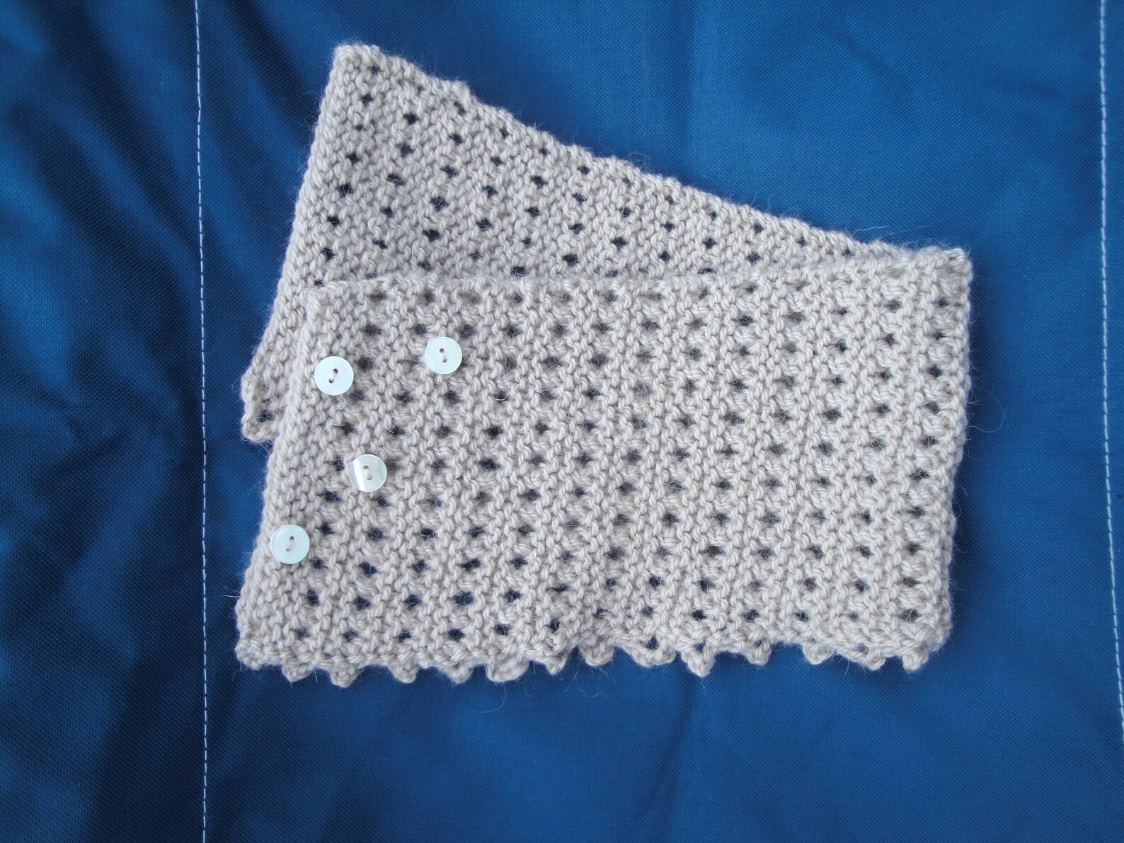 Button Scarf, Easy Knitting Pattern, Neck Warmer Cowl Scarf, Worsted DK ...