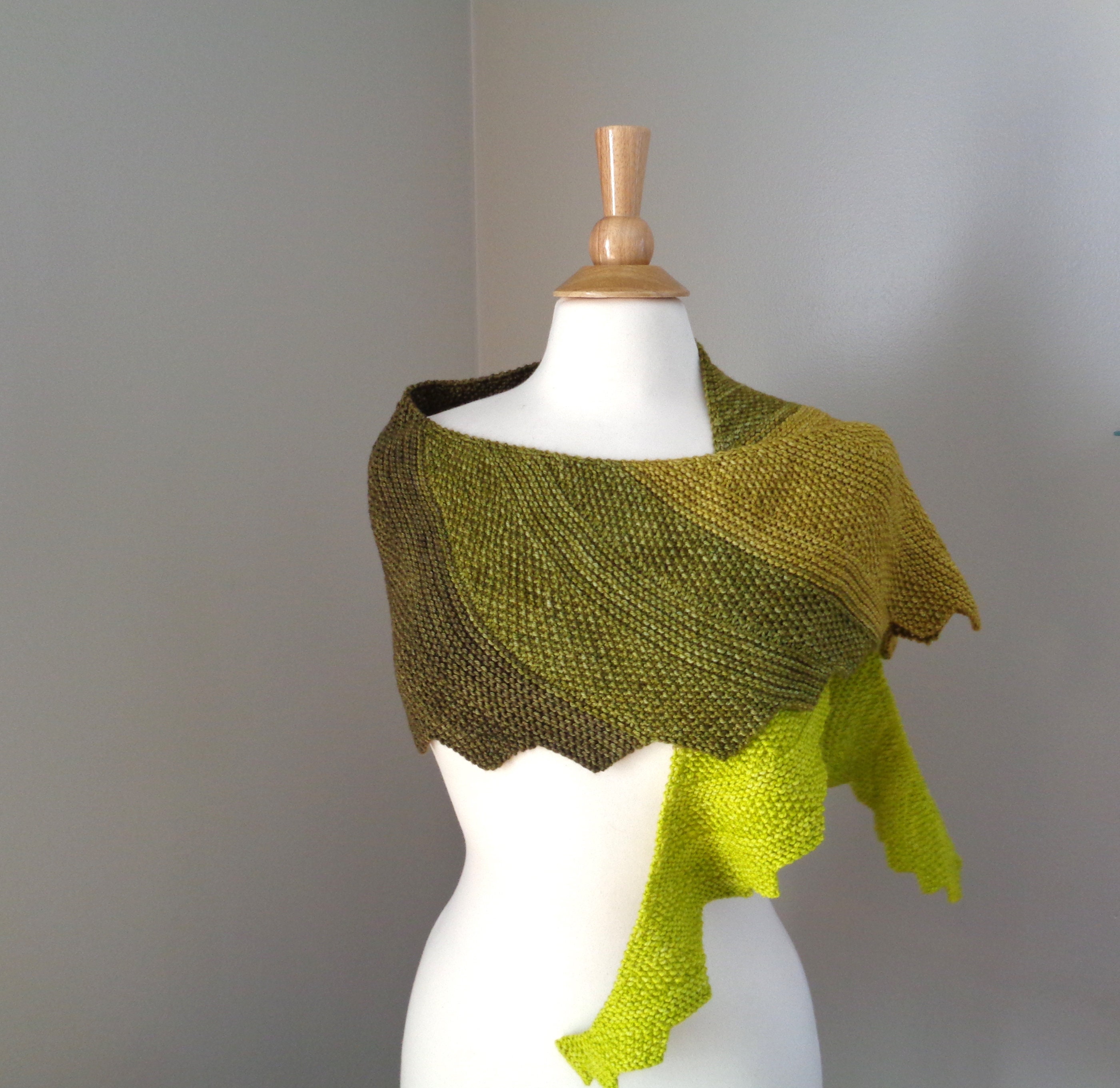 Curved Scarf Knitting Pattern Shoulder Shawl Infinity Cowl - Etsy