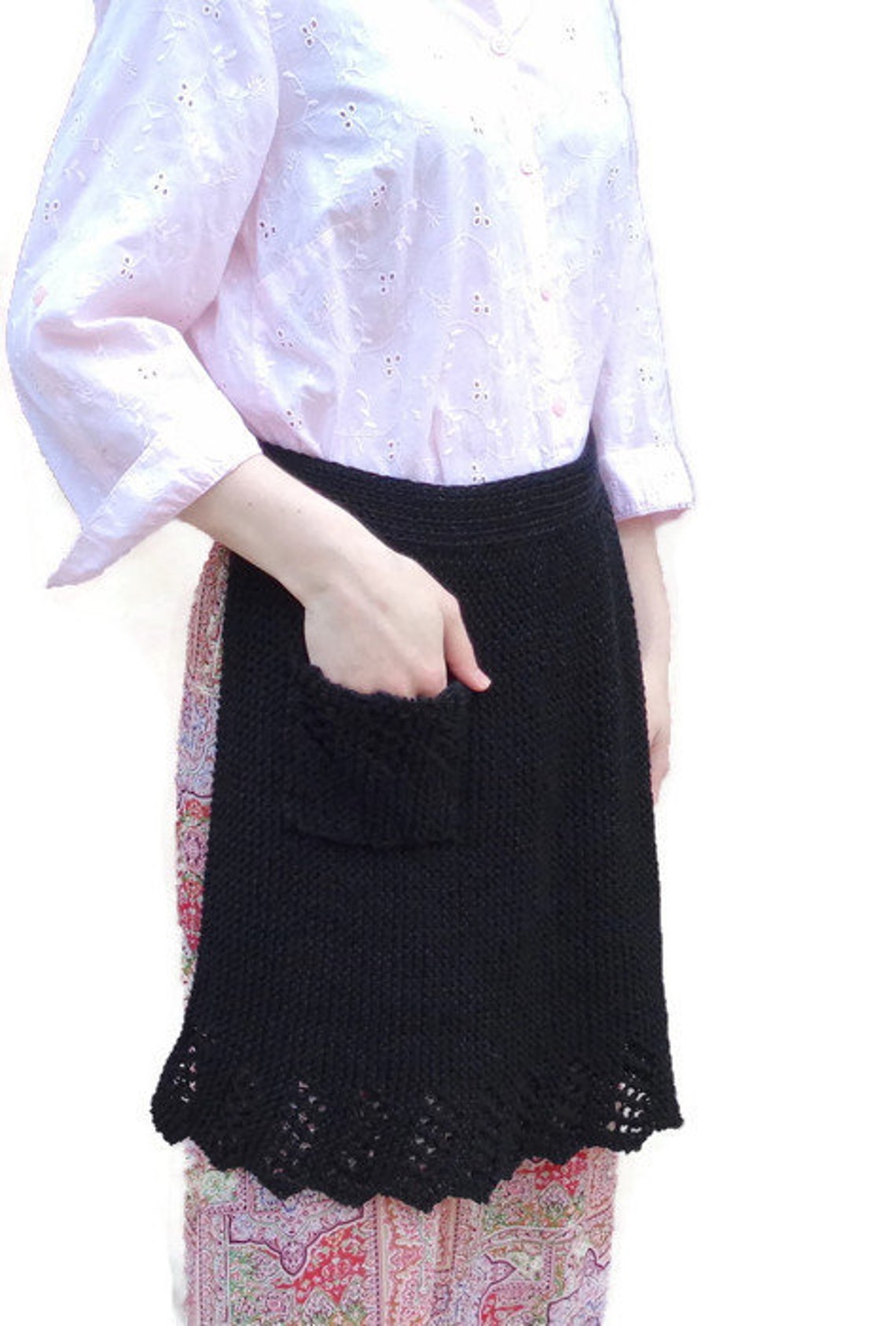 Half Apron Knitting Pattern, Lace Hem, Button Back, Side to Side ...
