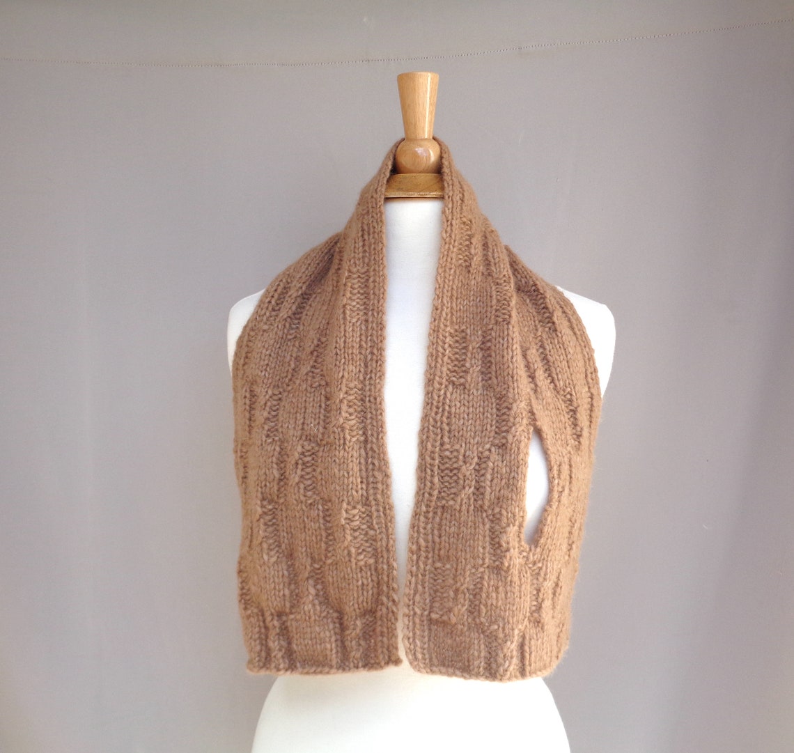Knit Purl Design Keyhole Scarf Knitting Pattern, Unisex Style, Pull ...