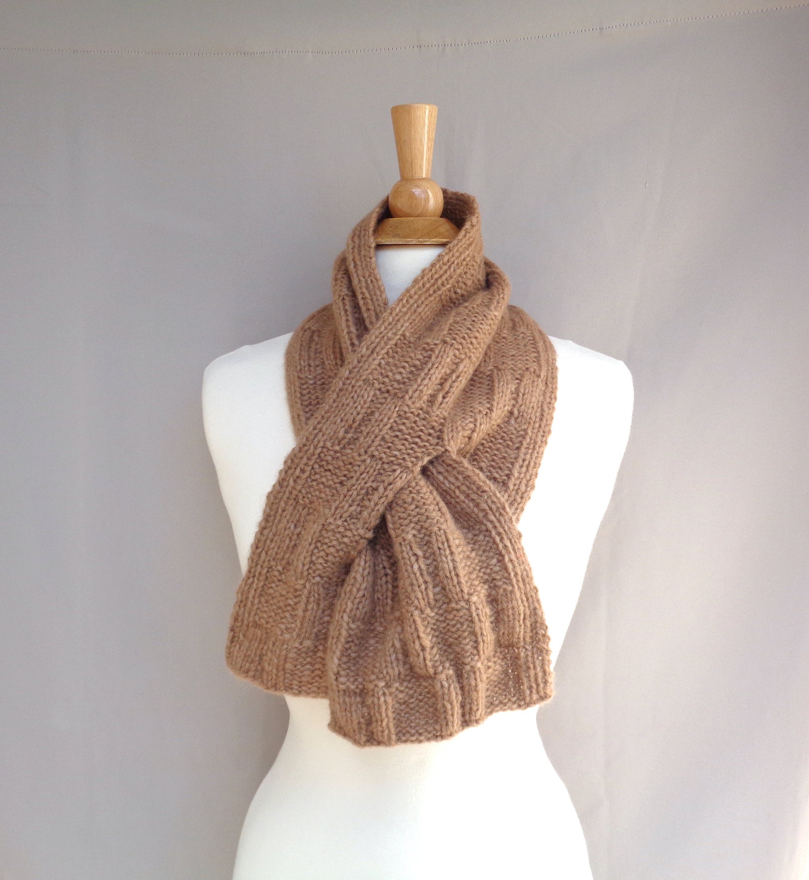 Knit Purl Design Keyhole Scarf Knitting Pattern, Unisex Style, Pull ...