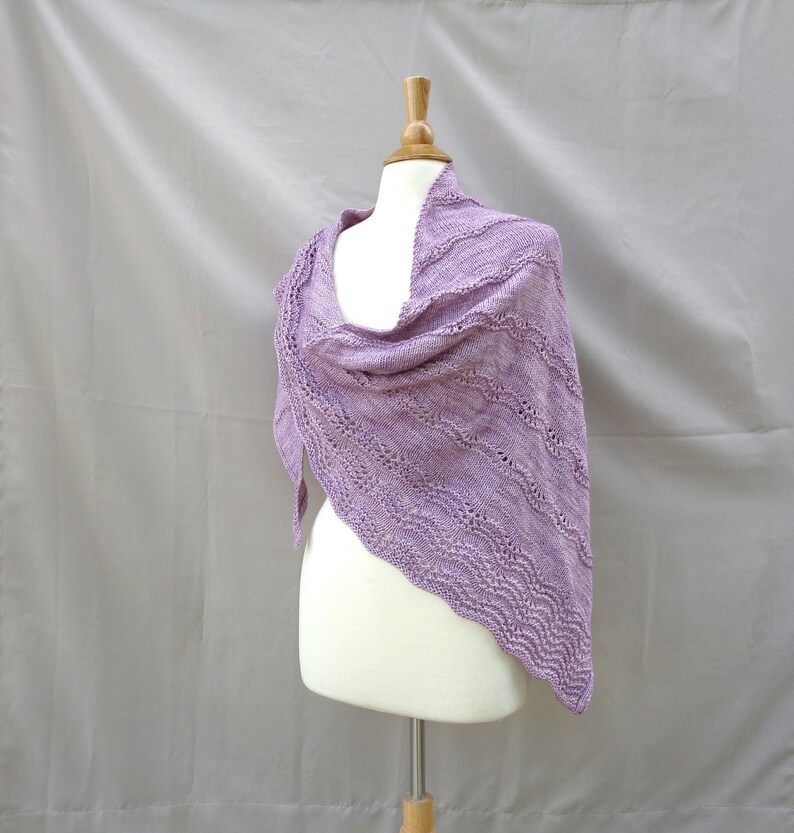 Ripple Lace Shawl Knitting Pattern Corner Side Construction, DK Yarn ...