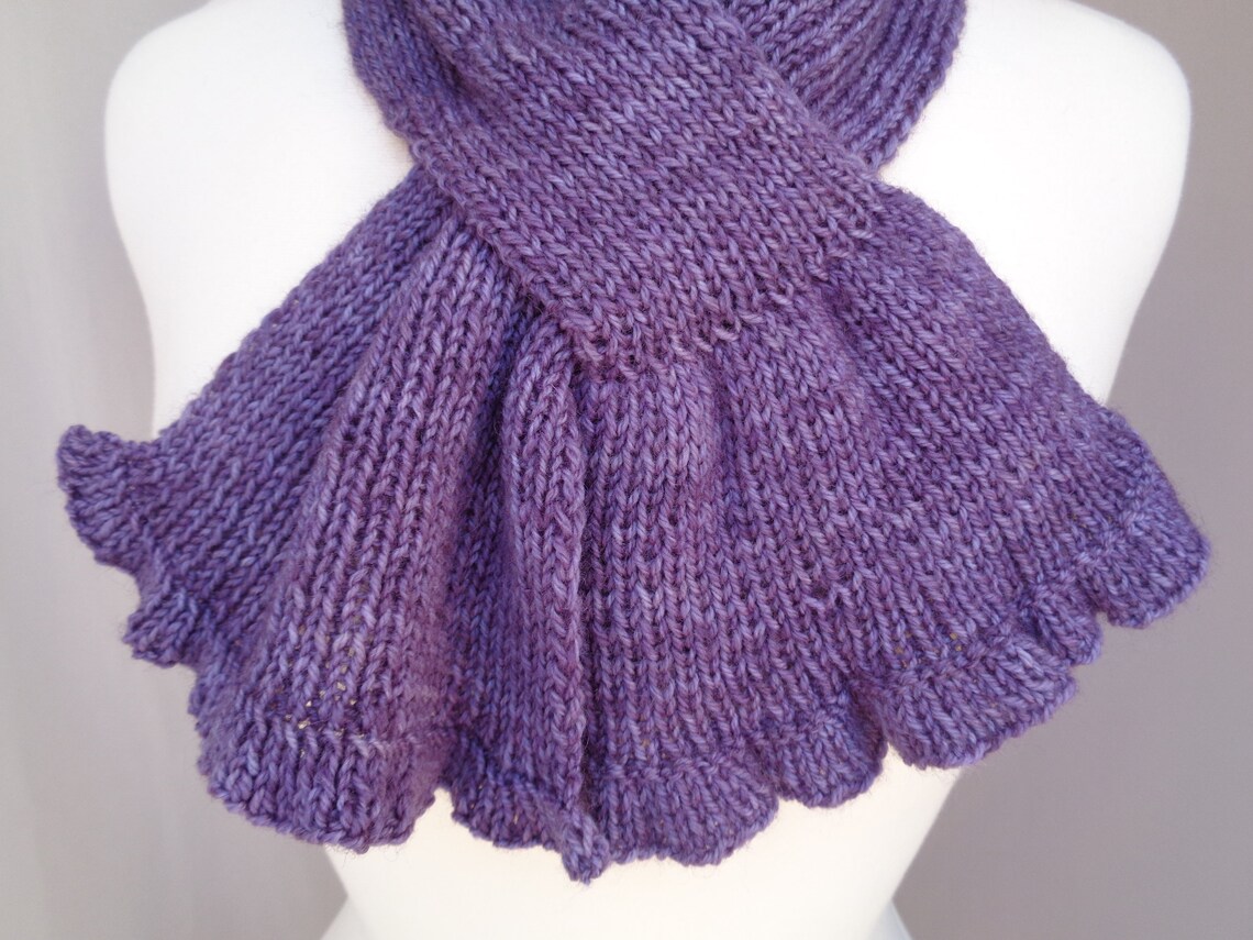 Ruffled Keyhole Scarf Knitting Pattern Cozy Neck Warmer Pull | Etsy