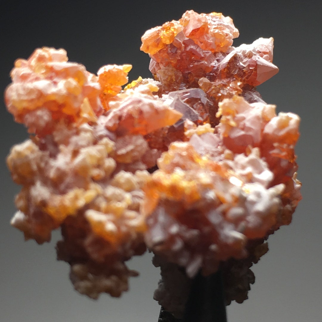 AAA Quality Red Zincite UV Reactive - Etsy