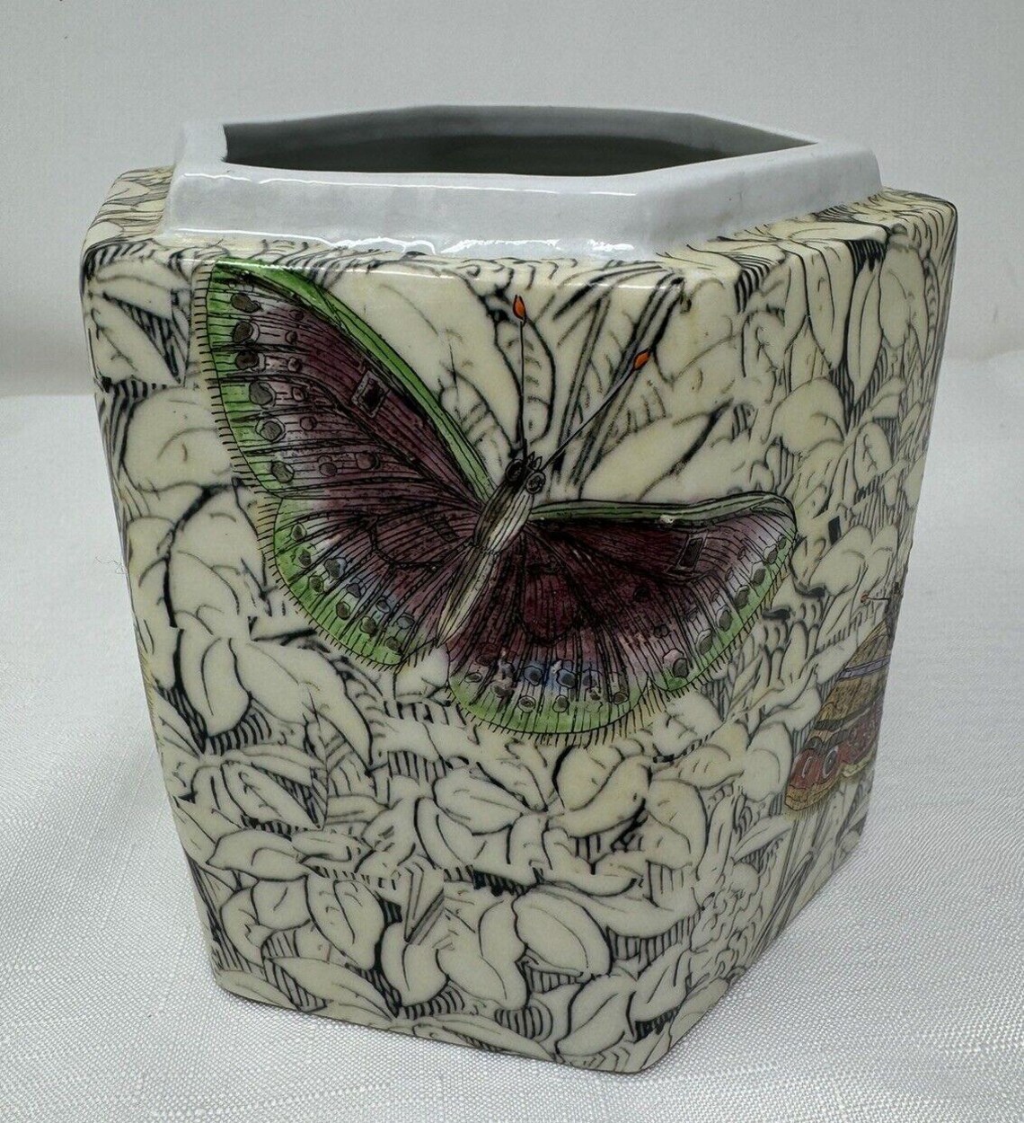 John Derian for Tozai Butterfly Vase Porcelain 5.75 Tall Buttlerflies ...
