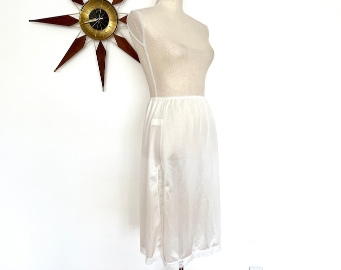 Vintage 1970s Half Skirt Beige Slip Medium - Etsy