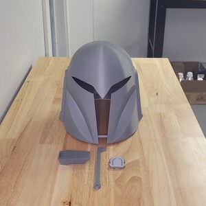 Kosha Reeves Night Owl Mando Helmet - Etsy