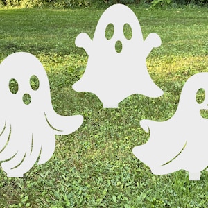 Cute Ghost Metal Art | Yard Stake | Hanging Ghost | Halloween Decor ...