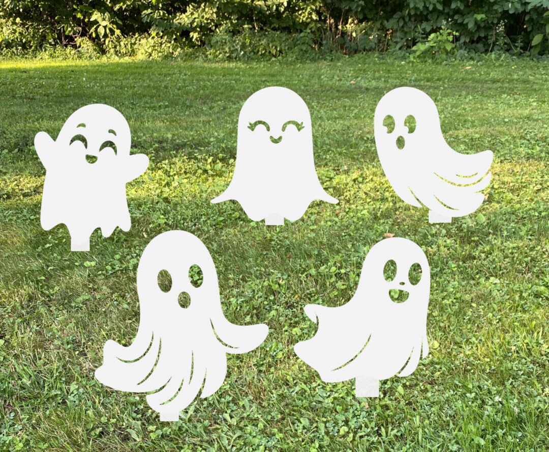 Cute Ghost Metal Art | Yard Stake | Hanging Ghost | Halloween Decor ...