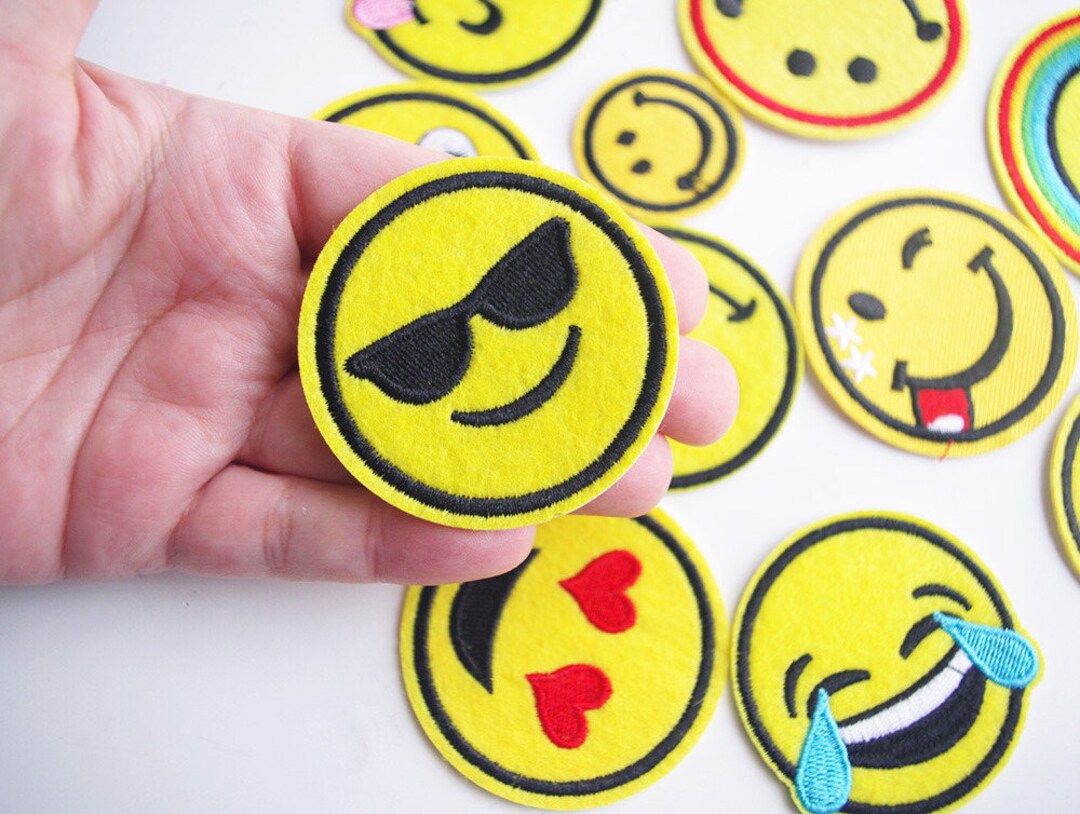 Smiley Patch, Yellow Face, Round Emoji , Glasses, Love, Grumpy 5.3 Cm ...
