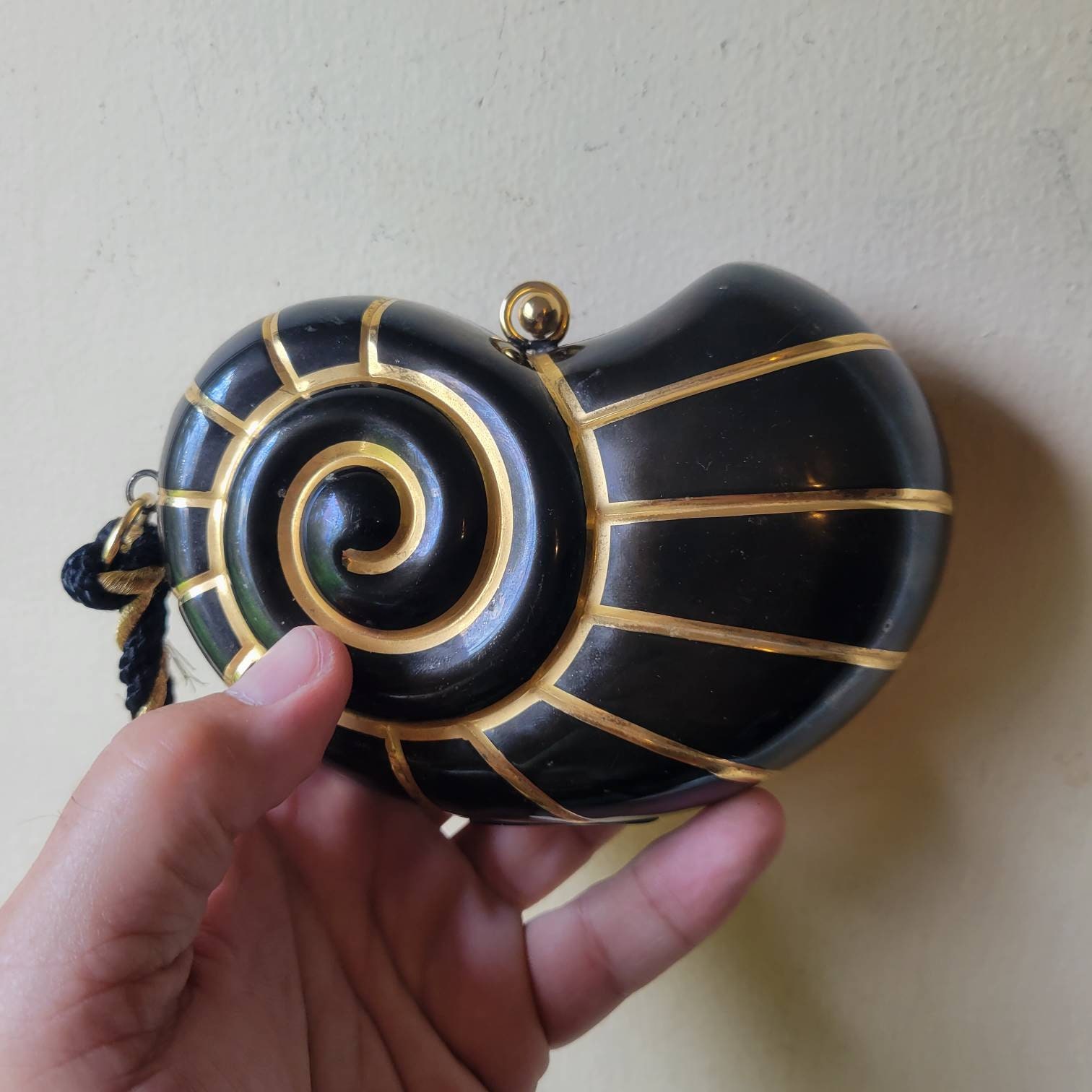 Vintage Designer Non-no Nautilus Shell Shape Purse Handbag Black and ...