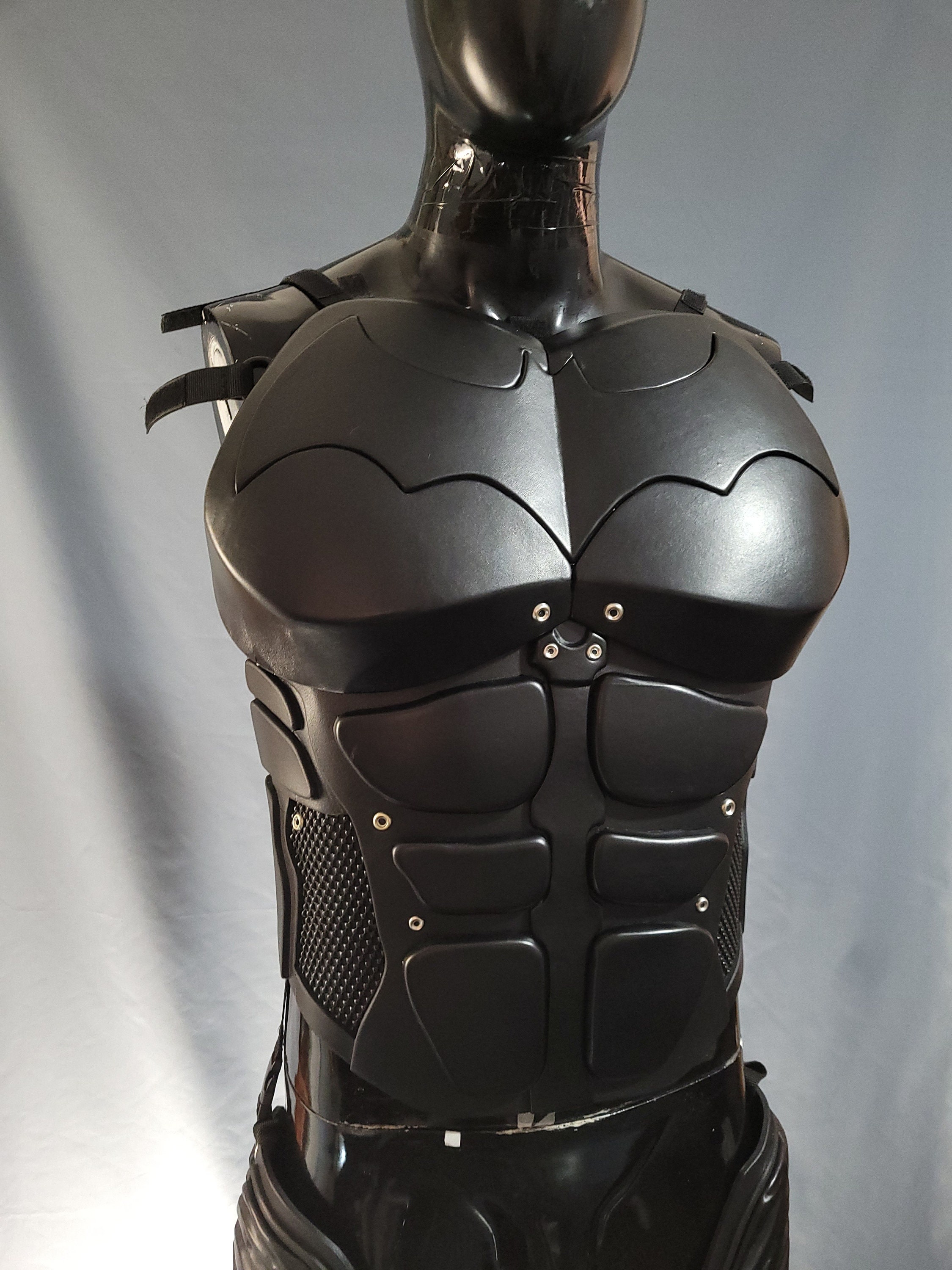 Bat Arkham Costume Chest ABS, Concept Art Shoulders, Biceps, Armor ...