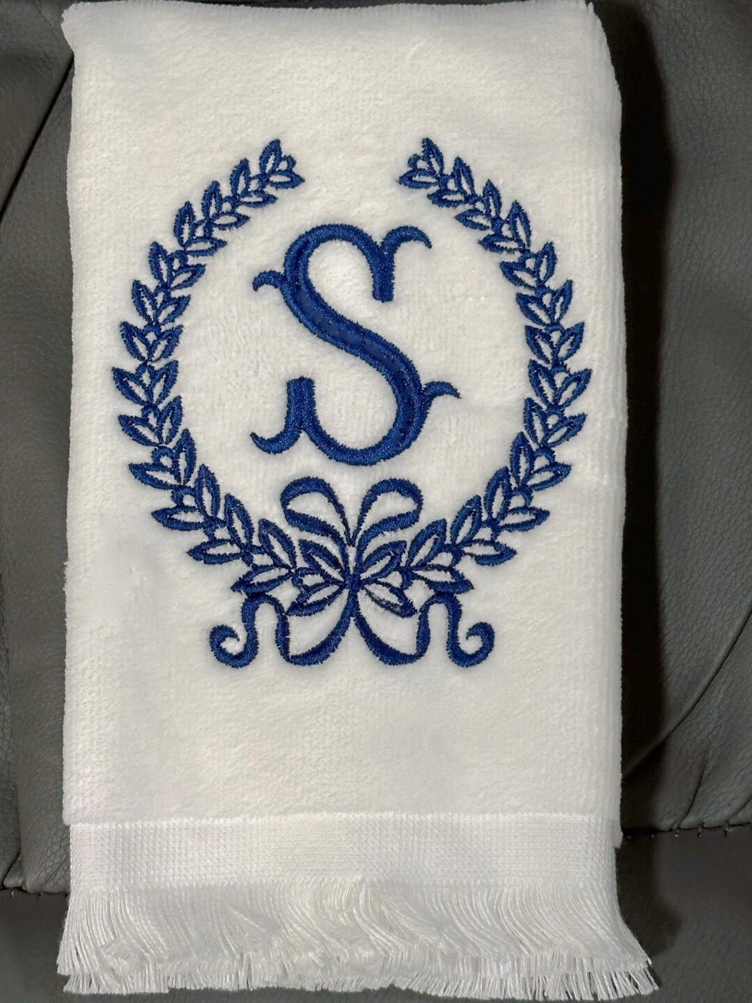 Monogrammed Fingertip Towel, Embroidered Circular Laurel With Bow Towel ...
