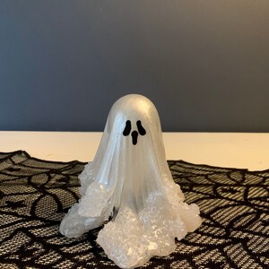 Cute Halloween Resin Ghosts Décor white Ghost, Black Ghost, Gold Ghost ...