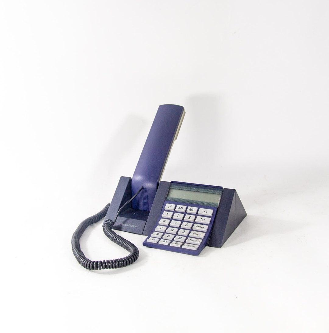 Beocom 2500 Telephone | Bang & Olufsen | Design by Martin Iseli ...
