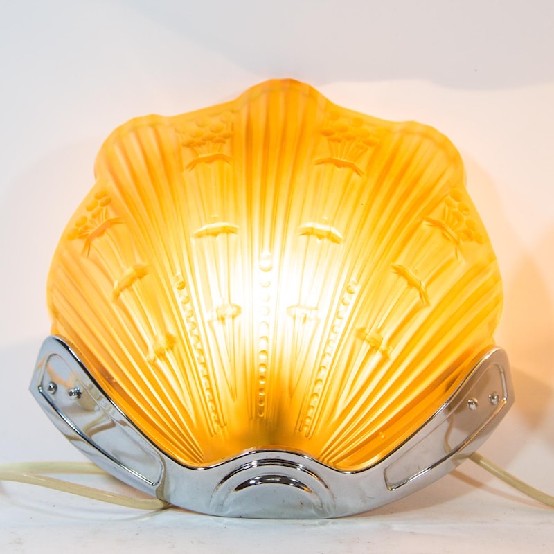 Clamshell Lamp - Etsy