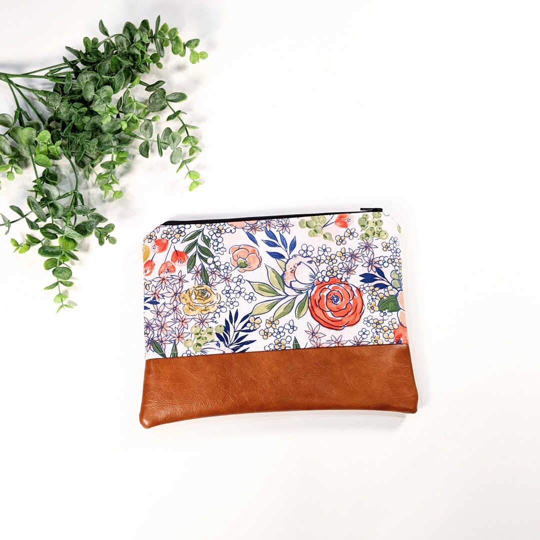 Wildflower Makeup Bag: Flowers/ Travel Pouch/ Vegan Leather - Etsy