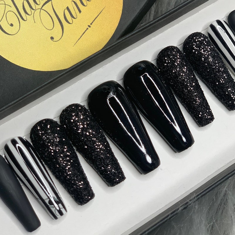 CLAWDBYTANICIA - Etsy