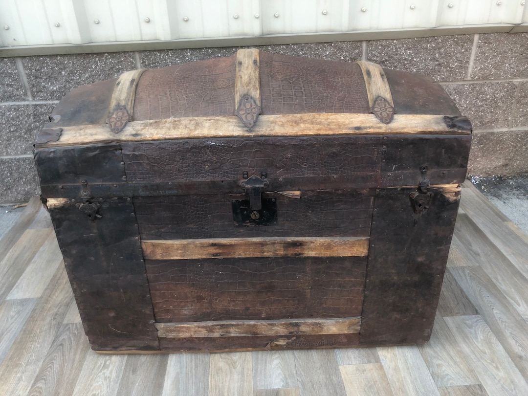 Antique Camelback Steamer Trunk, Storage Trunk / Blanket Storage ...