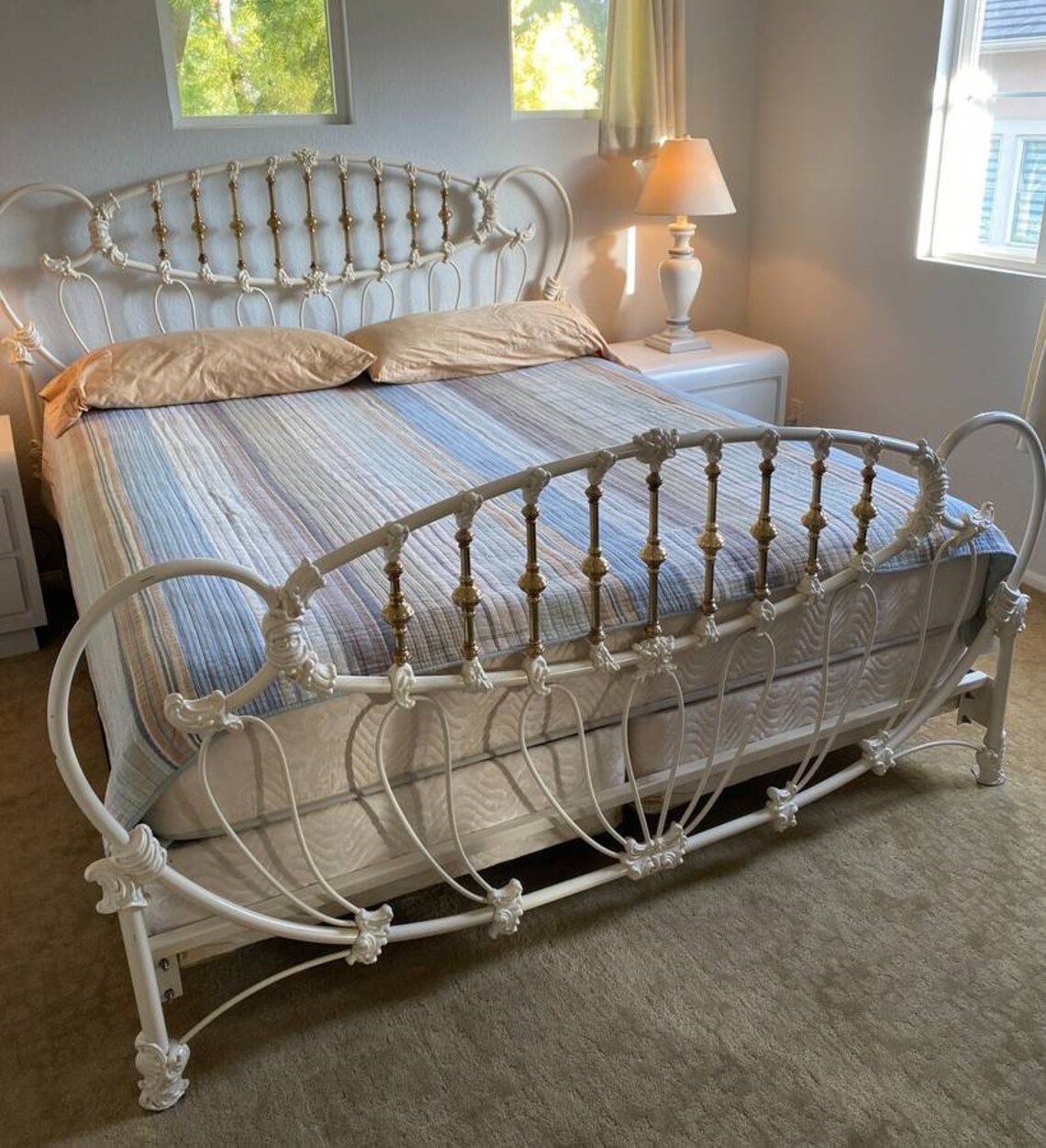 Vintage Elliott’s Design California King Bed Frame: White Iron & Brass ...
