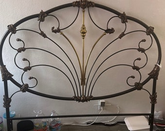 Vintage Elliot's Design royal Crown White Enameled Iron and Brass King ...