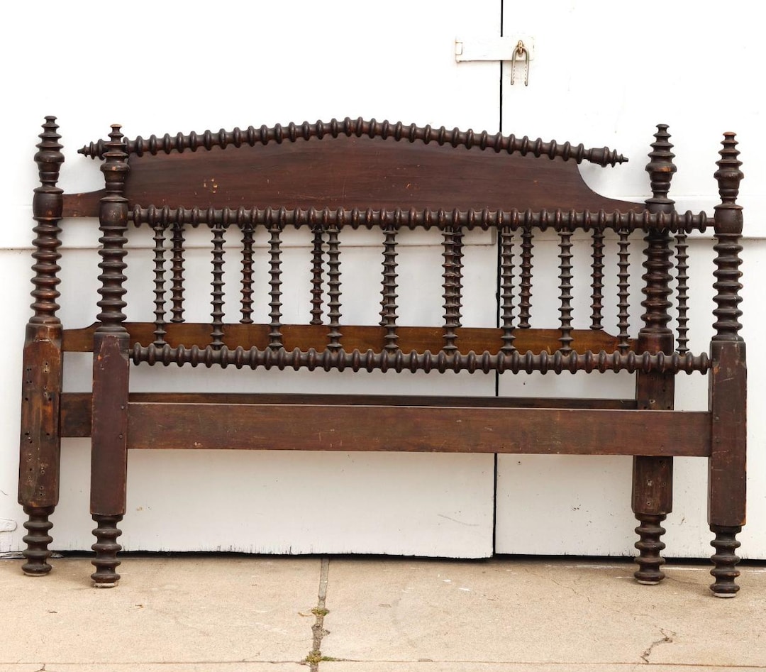 Antique Full Size Spool Bed American Victorian Era, No Side Rails ...