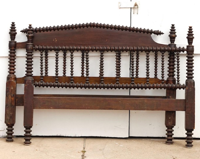 Antique Full Size Spool Bed American Victorian Era, No Side Rails ...