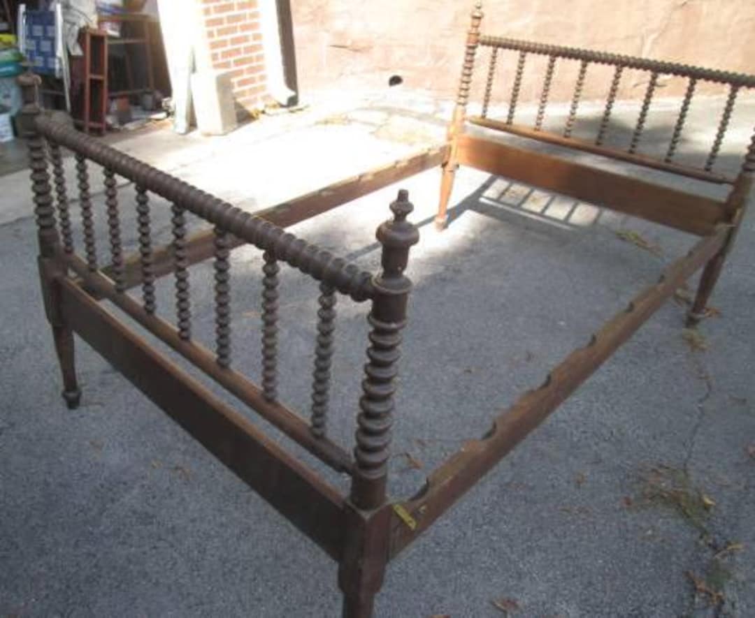 Antique 3/4 Full Size Spool Bed American Victorian Era Jenny Lind Bed ...