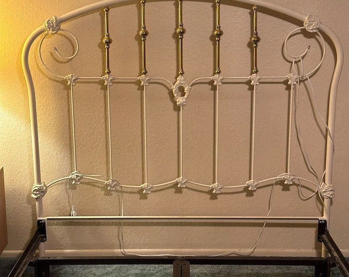Vintage Elliott’s Design White Enameled Iron and Brass Queen Size Bed ...