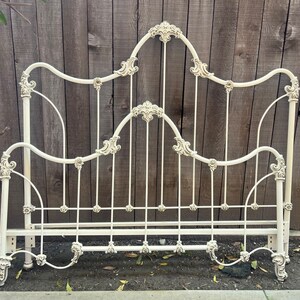 Vintage Elliot's Design Queen White Enameled Iron and Brass Queen Size ...