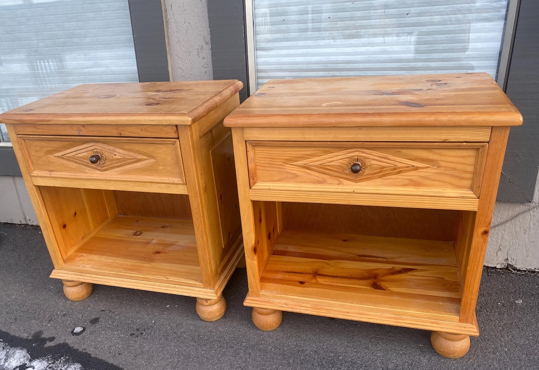 Large Primitive Country Southern Knotty Pine Bedside Tables/nightstands ...