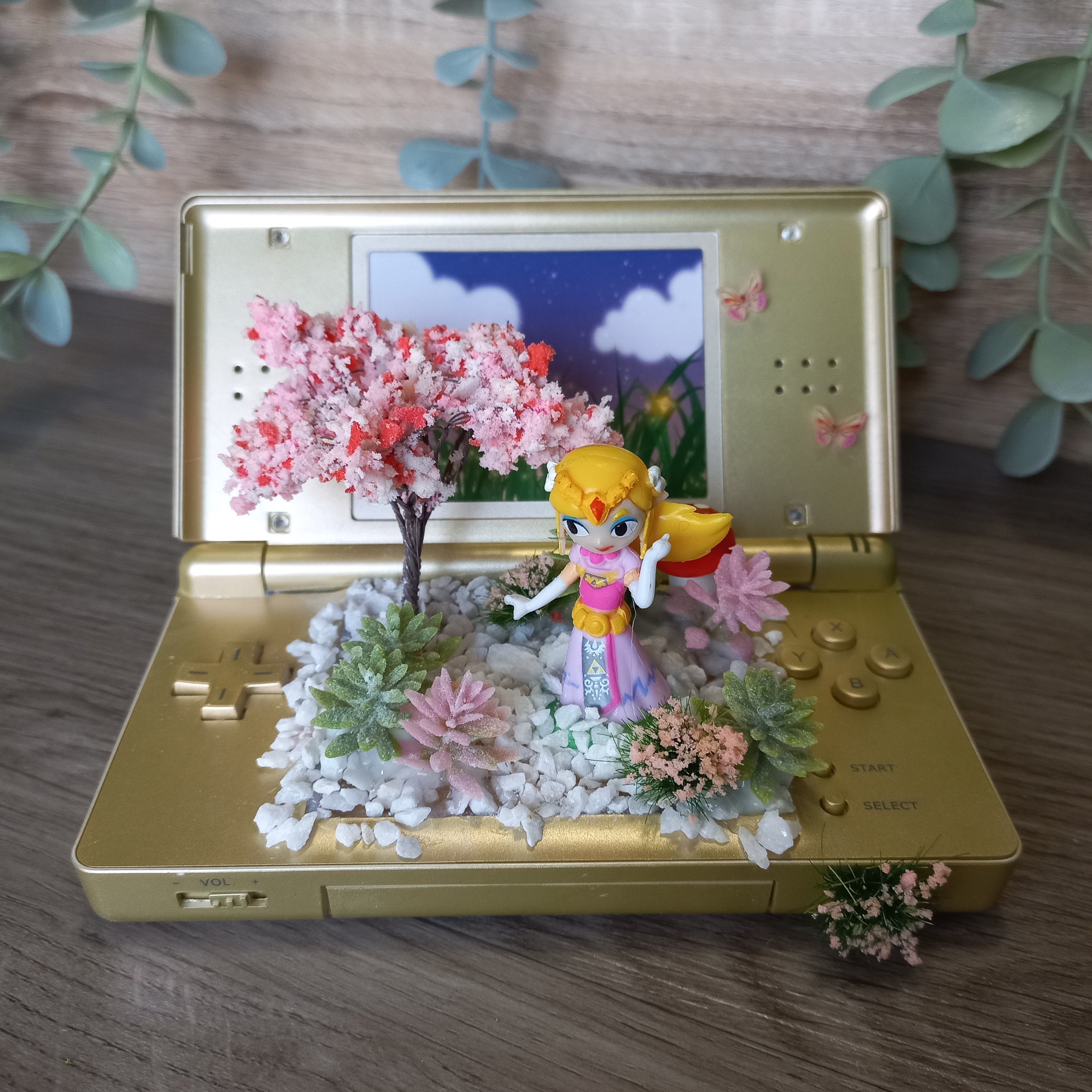 Zelda Legend of Zelda Terrarium Diorama Gold DS Lite - Etsy