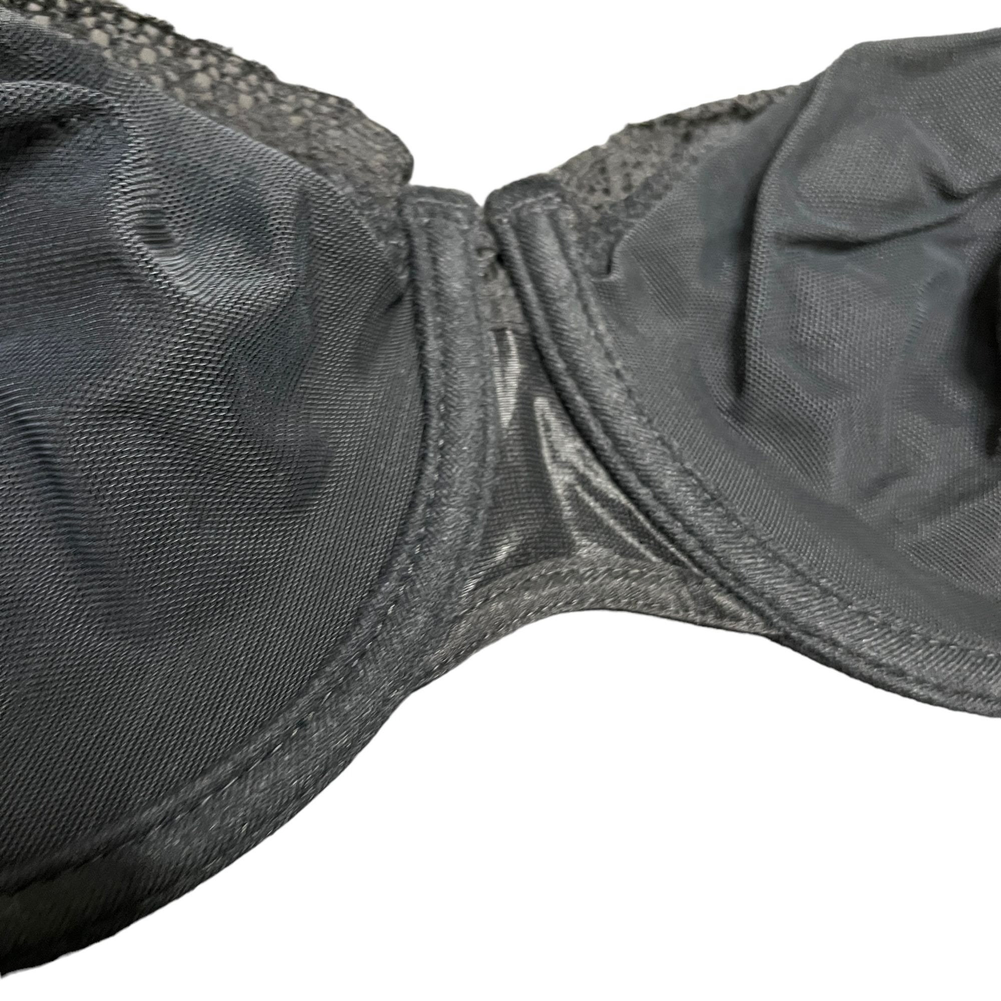 VTG Olga Bra Lace Trimmed Full Full Coverage Underwire Bra 35916 Black ...