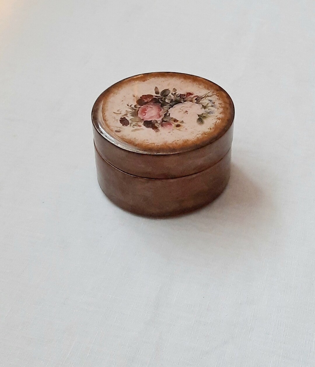 Small Round Box in Victorian Style, Luxury Jewelry Box, Small Vintage ...