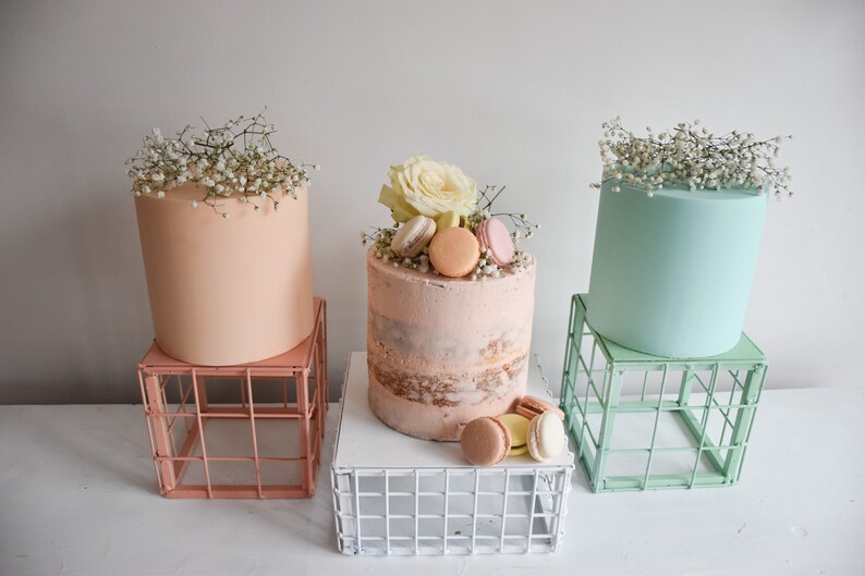 Mesh 1in cake stands and treat displays. Industrial Style | Etsy