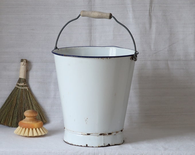 White Vintage Enamel Pail With Handle Large Tin Bin Simple Farmhouse ...
