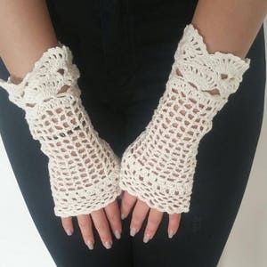 Black Fingerless Lace Gothic Mittens Crochet Lace Cuffs Bridal ...