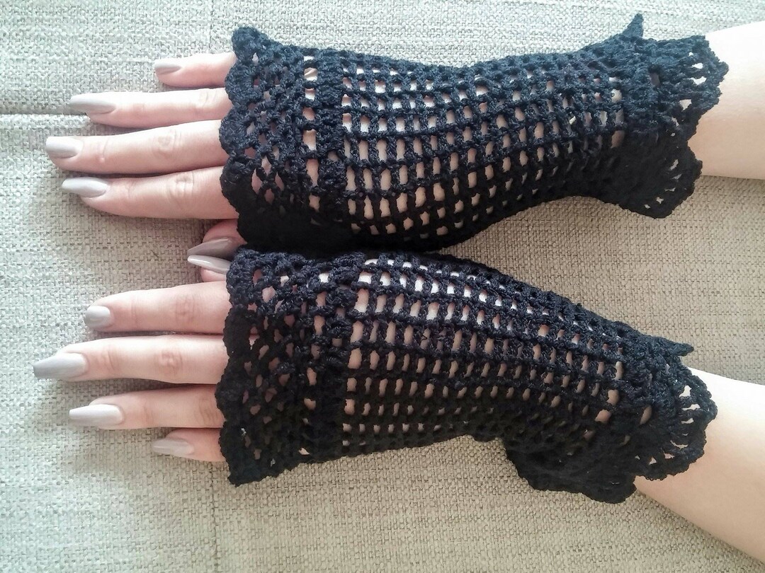 Black Fingerless Lace Gothic Mittens Crochet Lace Cuffs Bridal ...