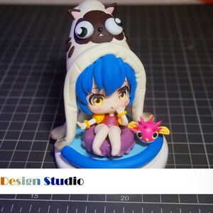 Out of Stock-pool Party Lulu Figurine - Replica by the Same Artist - Etsy