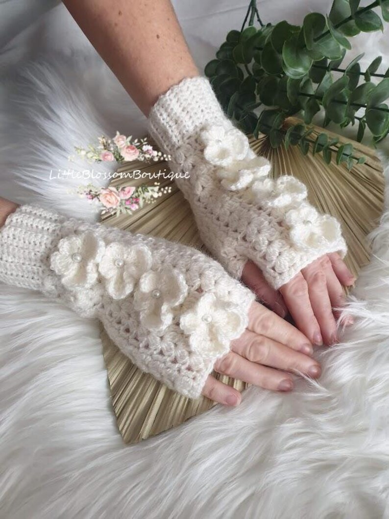 DIGITAL PATTERN Crochet Mittens, Crochet Mittens, Fingerless Gloves ...