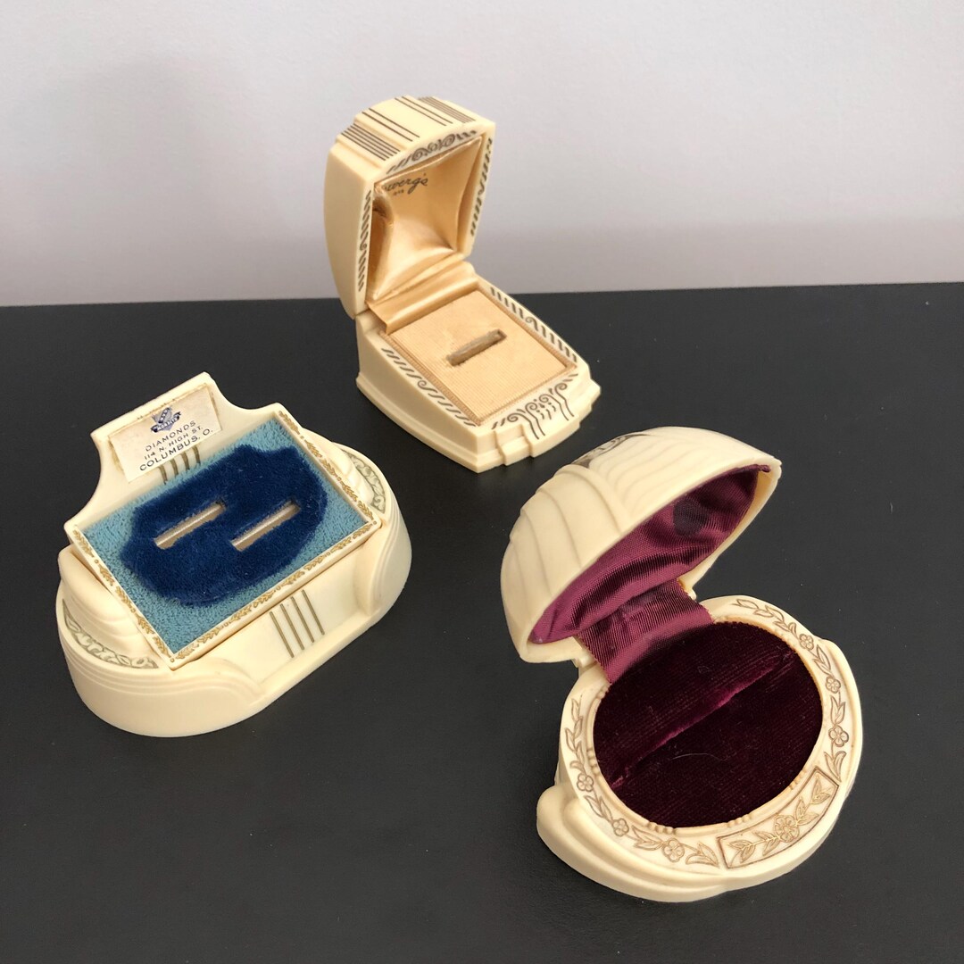Vintage Art Deco Celluloid Clamshell Ring Box/1930s Ring Presentation ...